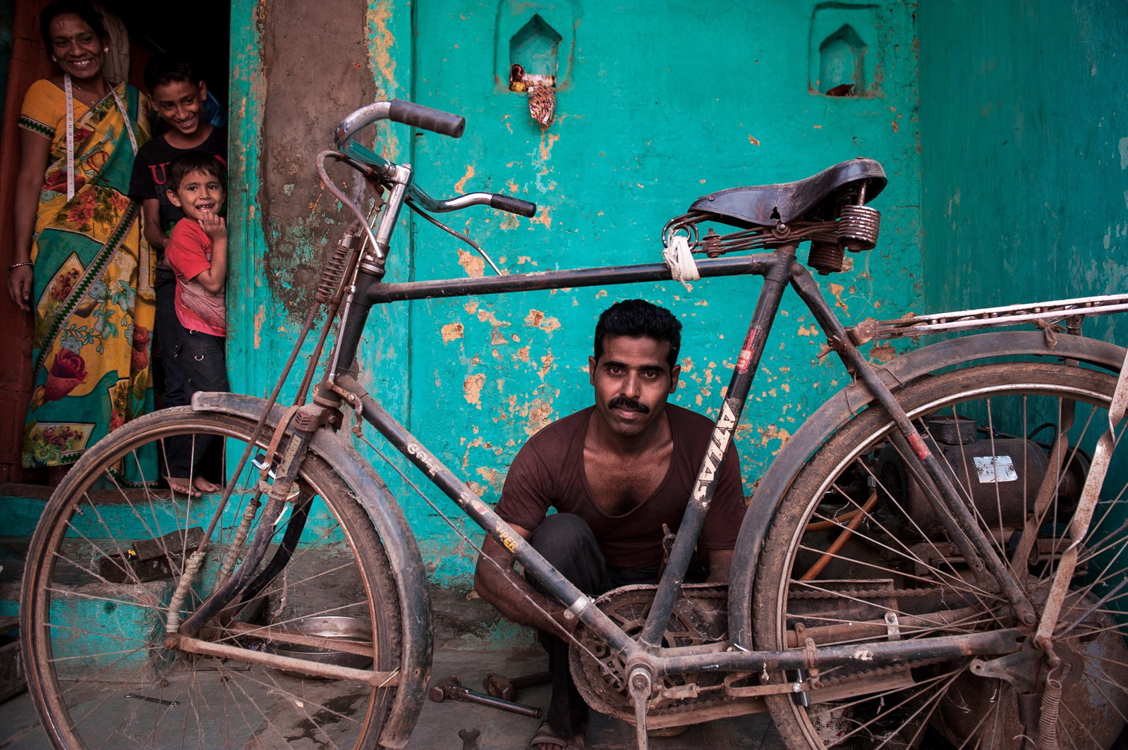 Mattia Passarini - The Great Human Race | The Independent Photographer