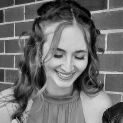 Chloe Mackay | The Independent Photographer